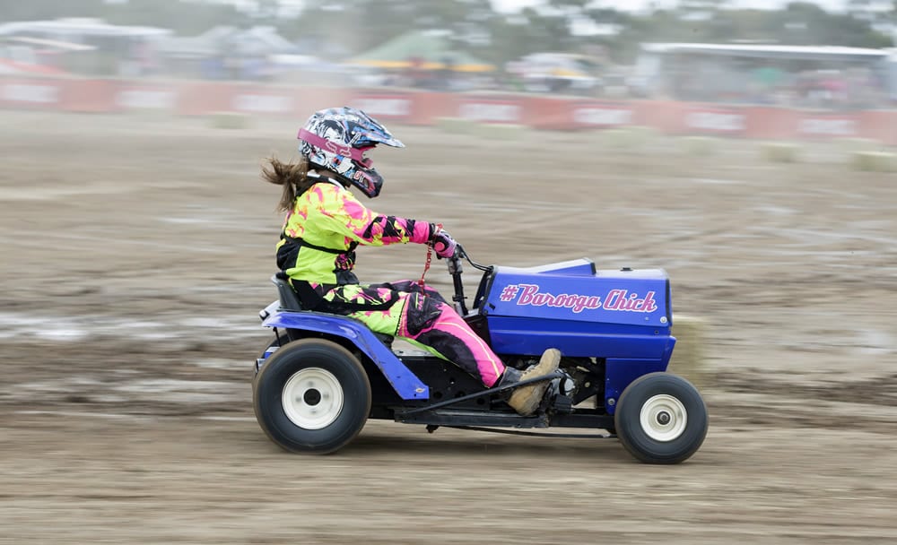 2019 Around the Grounds Entertainment - Deni Ute Muster