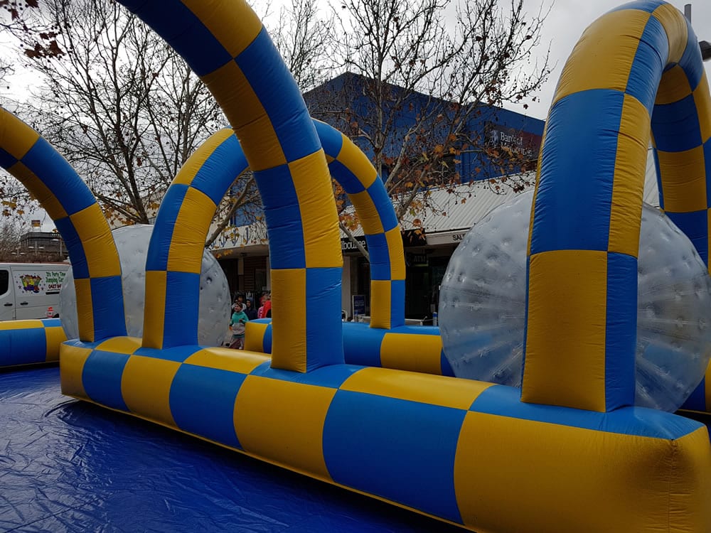 2019 Around the Grounds Entertainment - Deni Ute Muster