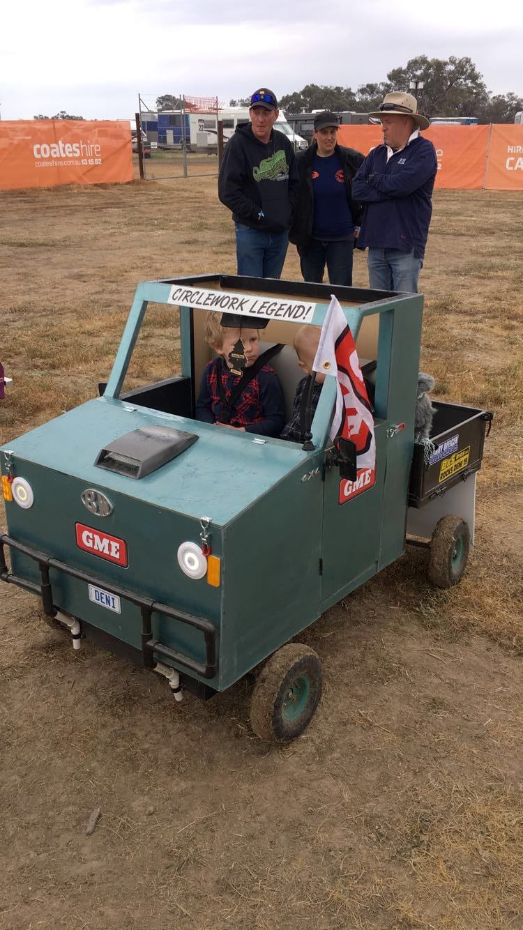 Mini Muster Mobeel - Deni Ute Muster