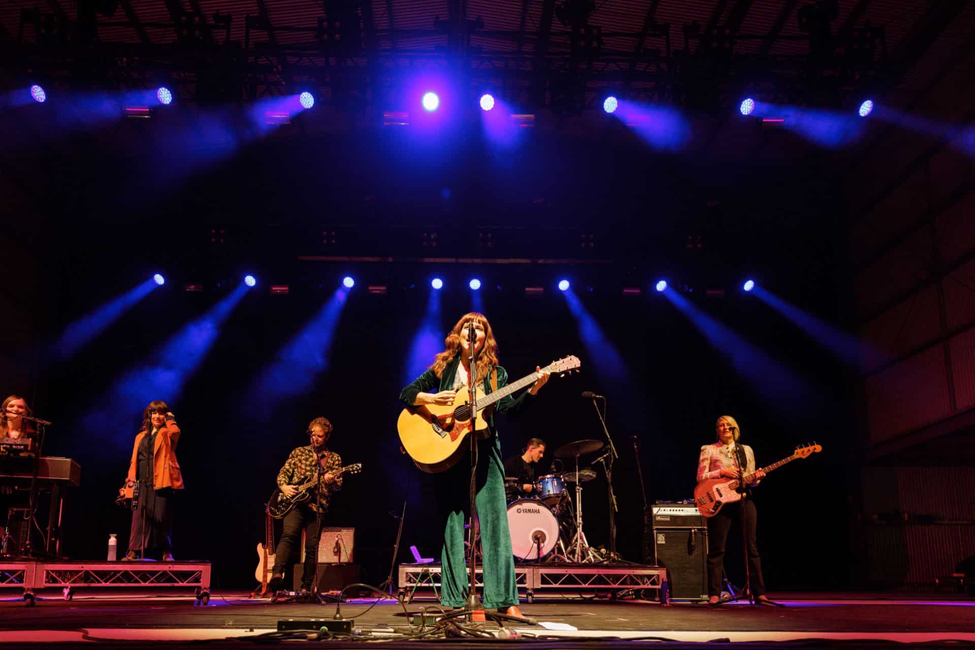 PHOTOS - Deni Ute Muster