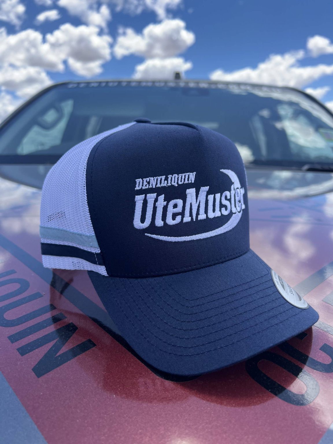 MERCH - Deni Ute Muster